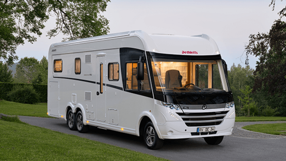 Contact us | LAMILUX